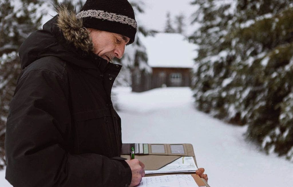 5 Signs of a Bad Snow Contractor in Wisconsin - Earth Development